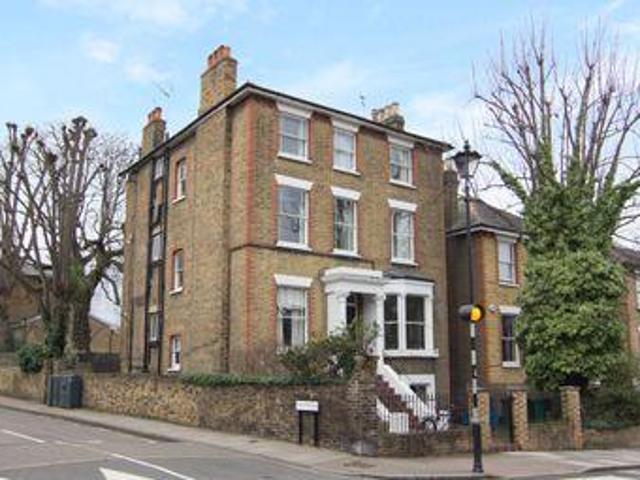 3 Bedrooms Flat for rent in Church Road, Richmond TW10