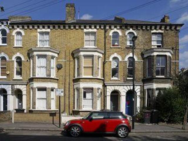 3 Bedrooms Flat for rent in Chantrey Road, London SW9
