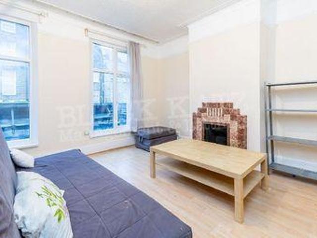 3 Bedrooms Flat for rent in Chapel Market, London N1