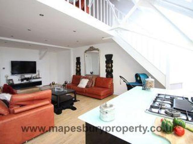3 Bedrooms Flat for rent in Chartwell Court, Brook Road, Neasden NW2