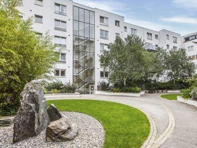 3 Bedrooms Flat for rent in Chepstow Place, London W2