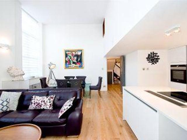 3 Bedrooms Flat for rent in Chequer Street, London EC1Y