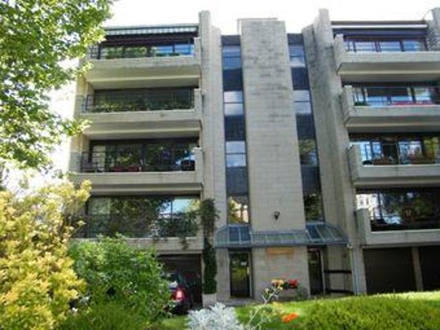 3 Bedrooms Flat for rent in Christ Church Road, Cheltenham GL50