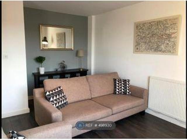 3 Bedrooms Flat for rent in Chris Pullen Way, London N7