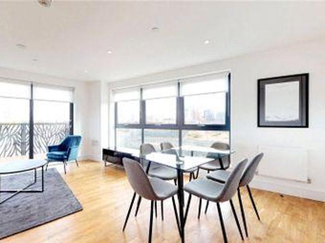 3 Bedrooms Flat for rent in City View Point, Poplar E14