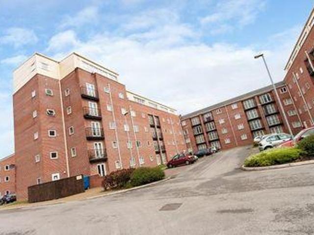 3 Bedrooms Flat for rent in City Link, Hessel Street, Salford M50