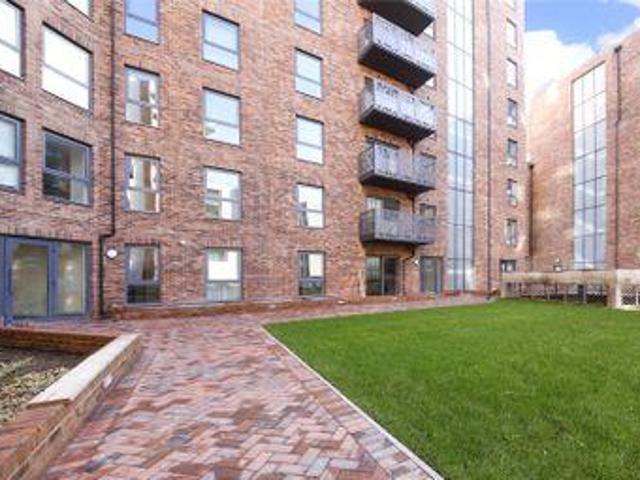 3 Bedrooms Flat for rent in Cityview Point, 139 Leven Road, London E14