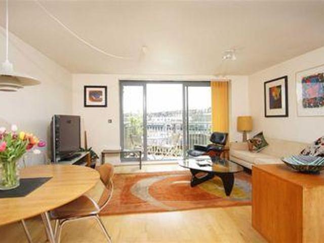 3 Bedrooms Flat for rent in Circa Apartments, London NW1