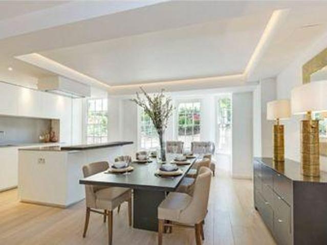 3 Bedrooms Flat for rent in Circus Road, London NW8