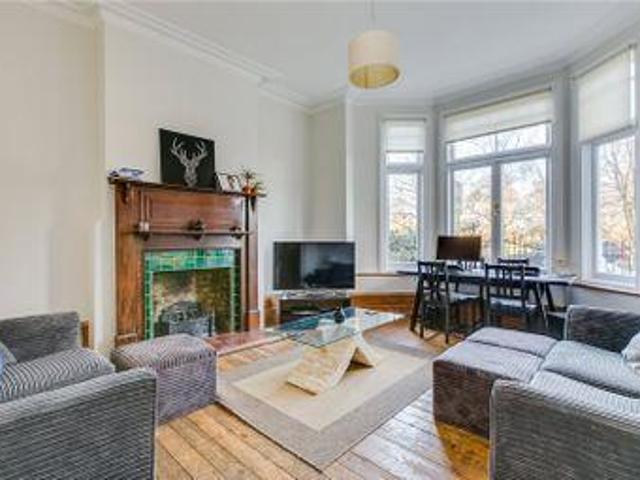 3 Bedrooms Flat for rent in Clapham Common West Side, London SW4