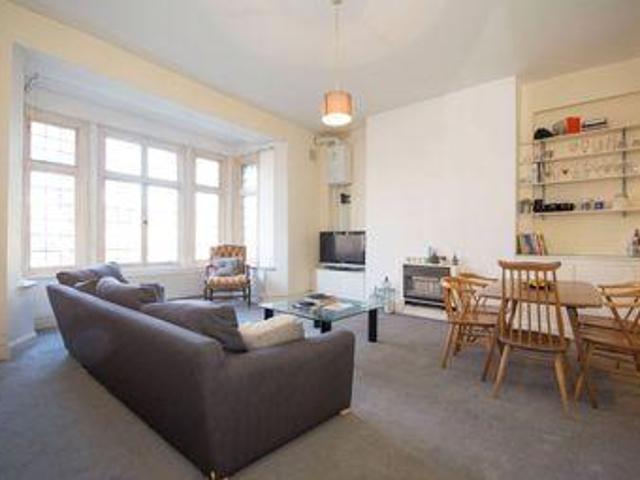 3 Bedrooms Flat for rent in Clapham Road, London SW9