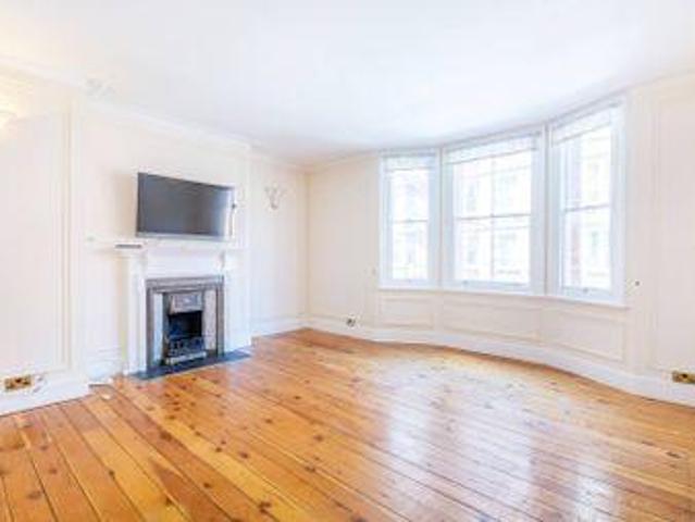 3 Bedrooms Flat for rent in Clarence Gate Gardens, Marylebone, London NW1
