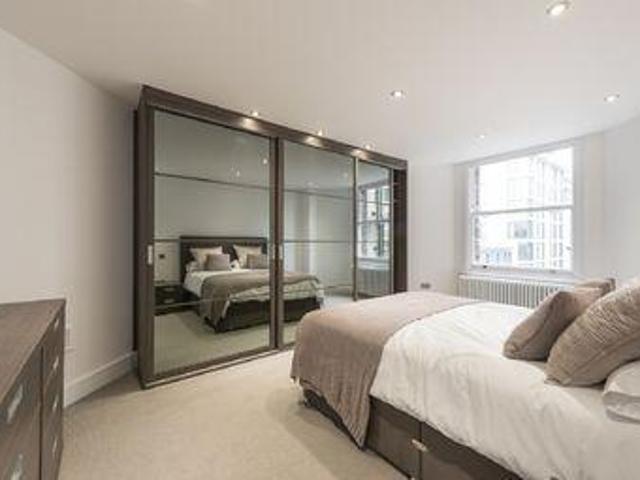 3 Bedrooms Flat for rent in Clarence Gate Gardens, Glentworth Street, Baker Street, London NW1