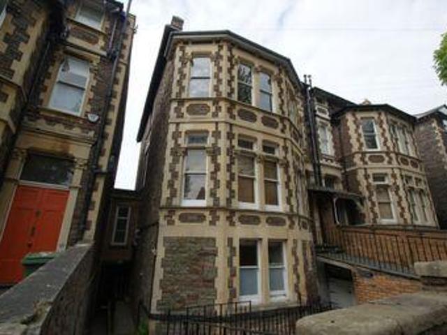 3 Bedrooms Flat for rent in Clarendon Road, Redland, Bristol BS6