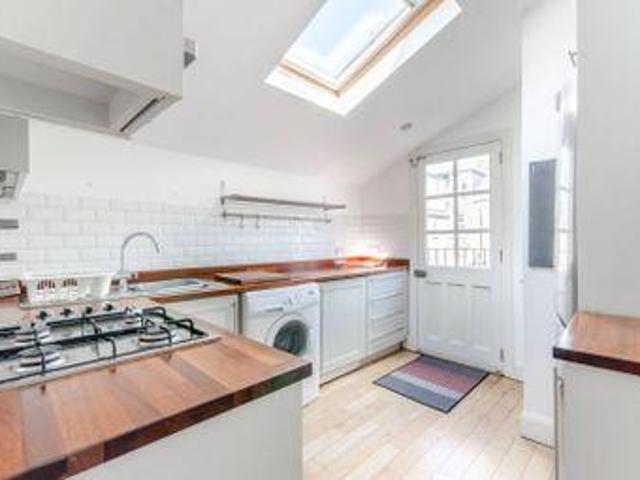 3 Bedrooms Flat for rent in Claxton Grove, Barons Court W6