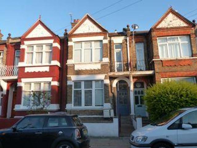 3 Bedrooms Flat for rent in Clifford Gardens, Kensal Rise, London NW10