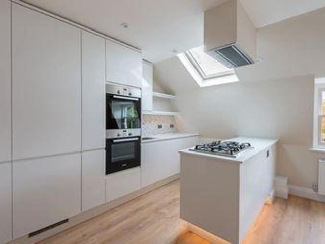 3 Bedrooms Flat for rent in Clifton Hill, London NW8