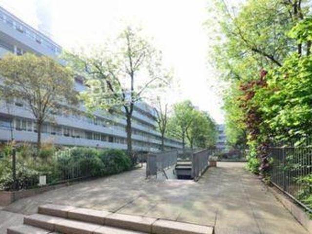 3 Bedrooms Flat for rent in Clipstone Street, London W1W