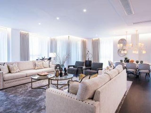 3 Bedrooms Flat for rent in Clowes Walk, London SW11
