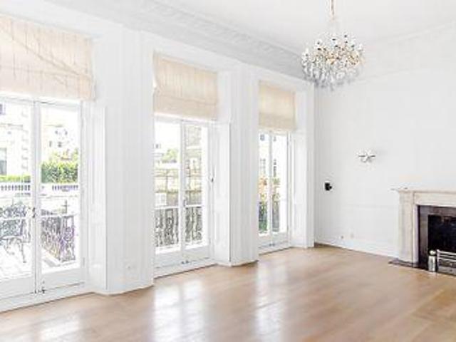 3 Bedrooms Flat for rent in Cranley Gardens, London SW7