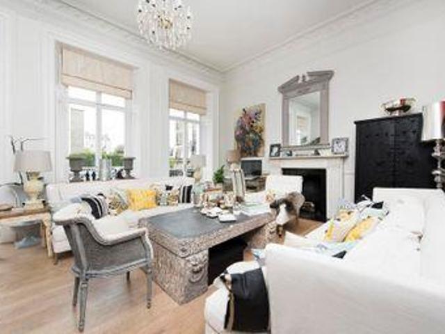 3 Bedrooms Flat for rent in Cranley Gardens, South Ken SW7