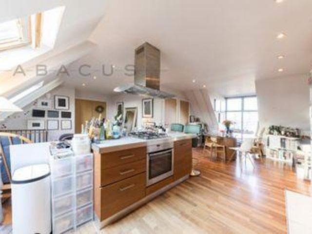 3 Bedrooms Flat for rent in Crediton Heights, Okehampton Road, Kensal Rise NW10