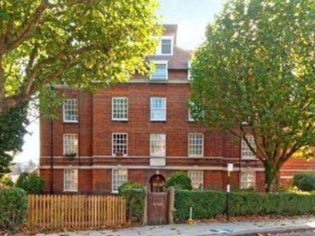 3 Bedrooms Flat for rent in Croftdown Road, London NW5