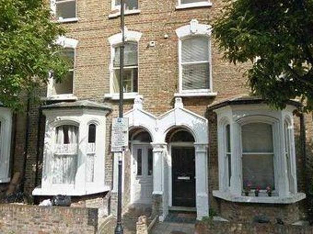 3 Bedrooms Flat for rent in Crossley Street, Islington, London N7