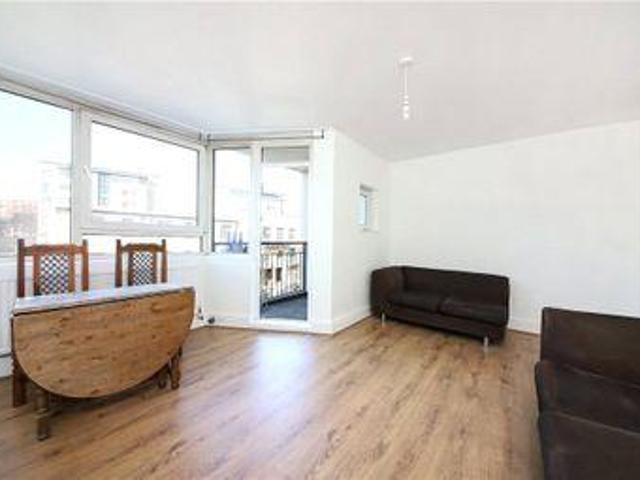 3 Bedrooms Flat for rent in Crownstone Road, London SW2