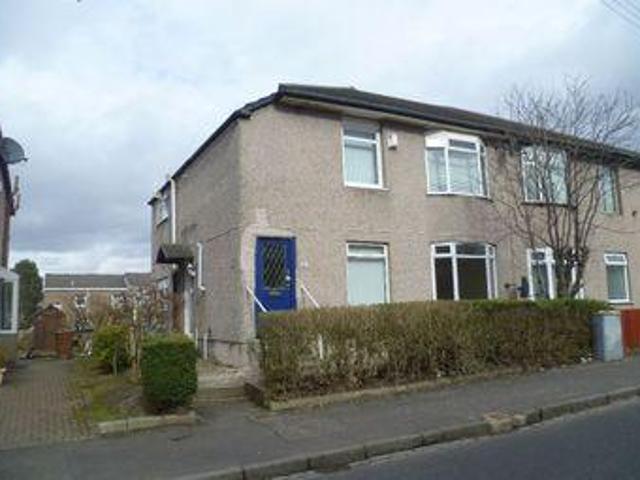 3 Bedrooms Flat for rent in Curtis Avenue, Glasgow G44