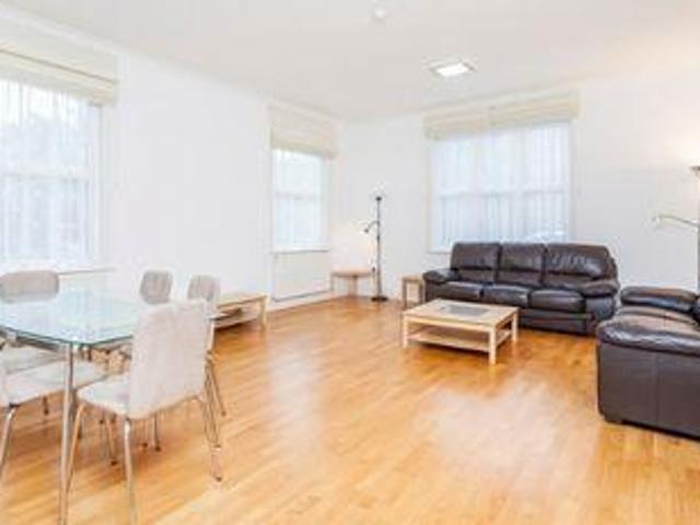 3 Bedrooms Flat for rent in Amherst Road, Ealing, London W13