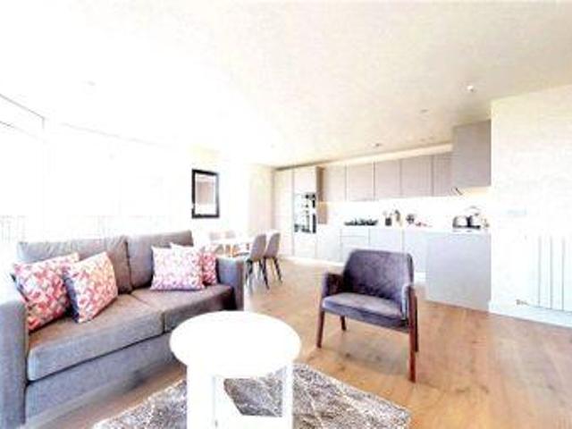 3 Bedrooms Flat for rent in Amphion House, London SE18