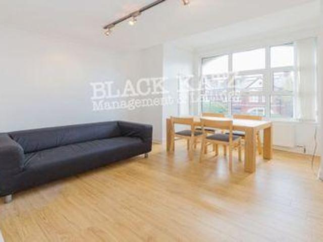 3 Bedrooms Flat for rent in Adys Lawn, St. Pauls Avenue, London NW2