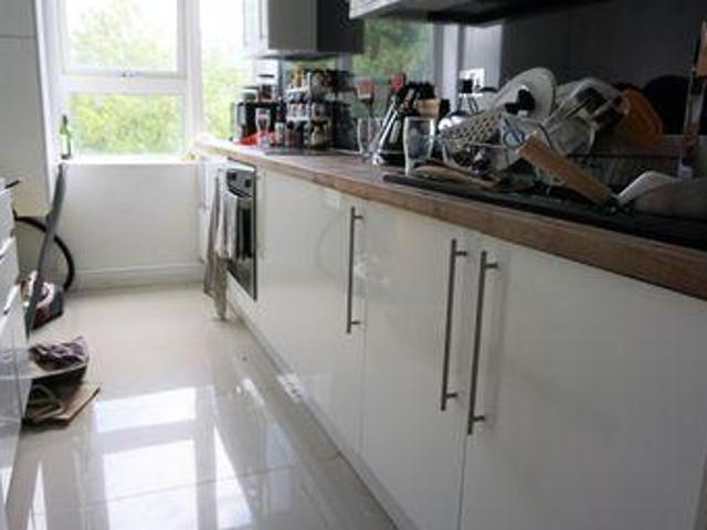 3 Bedrooms Flat for rent in Adelaide Road, London NW3