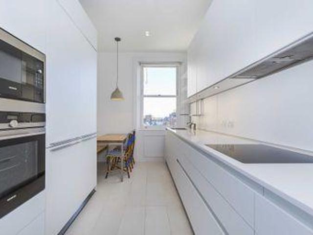 3 Bedrooms Flat for rent in Airlie Gardens, London W8