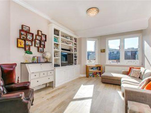 3 Bedrooms Flat for rent in Albert Palace Mansions, Lurline Gardens, London SW11