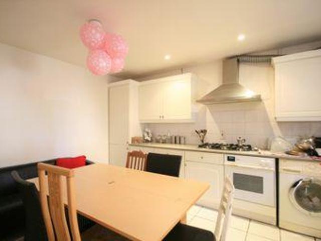 3 Bedrooms Flat for rent in Alder Mews, Hargrave Park, Archway N19