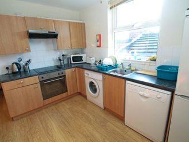 3 Bedrooms Flat for rent in All Bills Included, Hyde Park Road, Hyde Park LS6