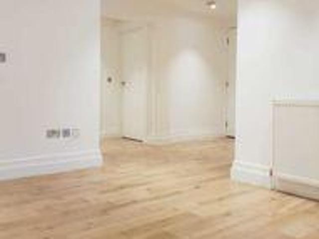 3 Bedrooms Flat for rent in Argyle Road, West Ealing, London W13