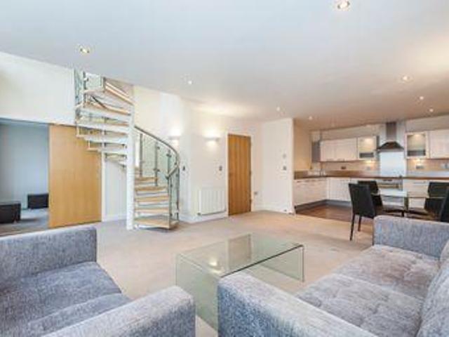 3 Bedrooms Flat for rent in Atlantic Apartments, Royal Victoria Docks E16