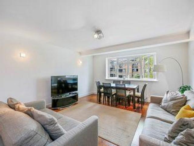 3 Bedrooms Flat for rent in Augustus Road, London SW19
