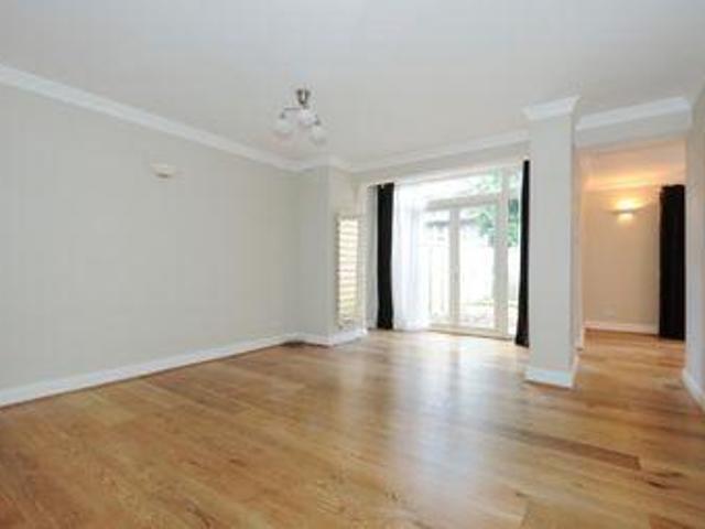 3 Bedrooms Flat for rent in Avenue Road, St Johns Wood NW8