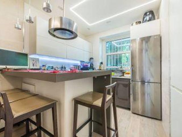 3 Bedrooms Flat for rent in Avonmore Gardens, West Kensington, London W14