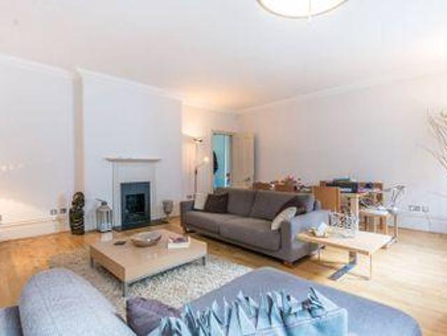 3 Bedrooms Flat for rent in Bow Street, Covent Garden WC2E