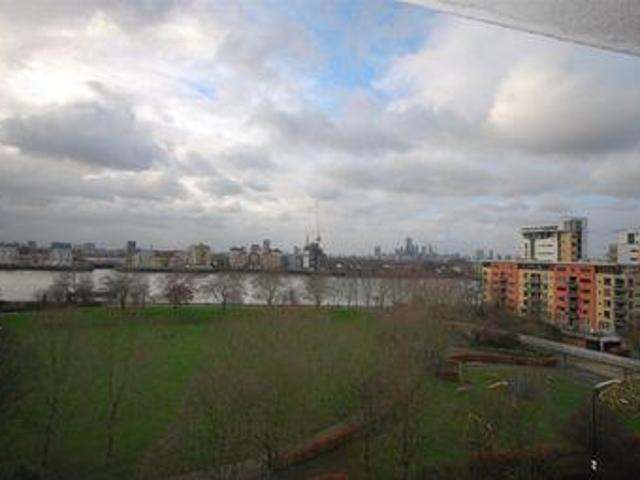 3 Bedrooms Flat for rent in Bowsprit Point, 167 Westferry Road, London E14