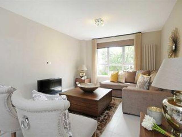 3 Bedrooms Flat for rent in Boydell Court, London NW8