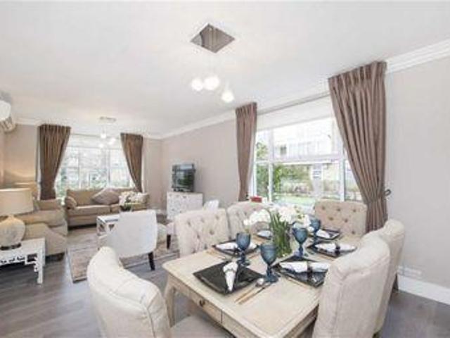 3 Bedrooms Flat for rent in Boydell Court, London NW8