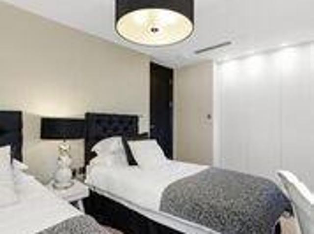 3 Bedrooms Flat for rent in Boydell Court, St Johns Wood, London NW8