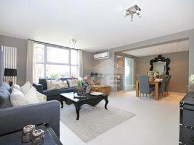 3 Bedrooms Flat for rent in Boydell Court, St Johns Wood Park, London NW8