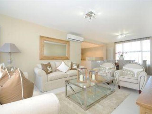 3 Bedrooms Flat for rent in Boydell Court, St. Johns Wood Park, London NW8